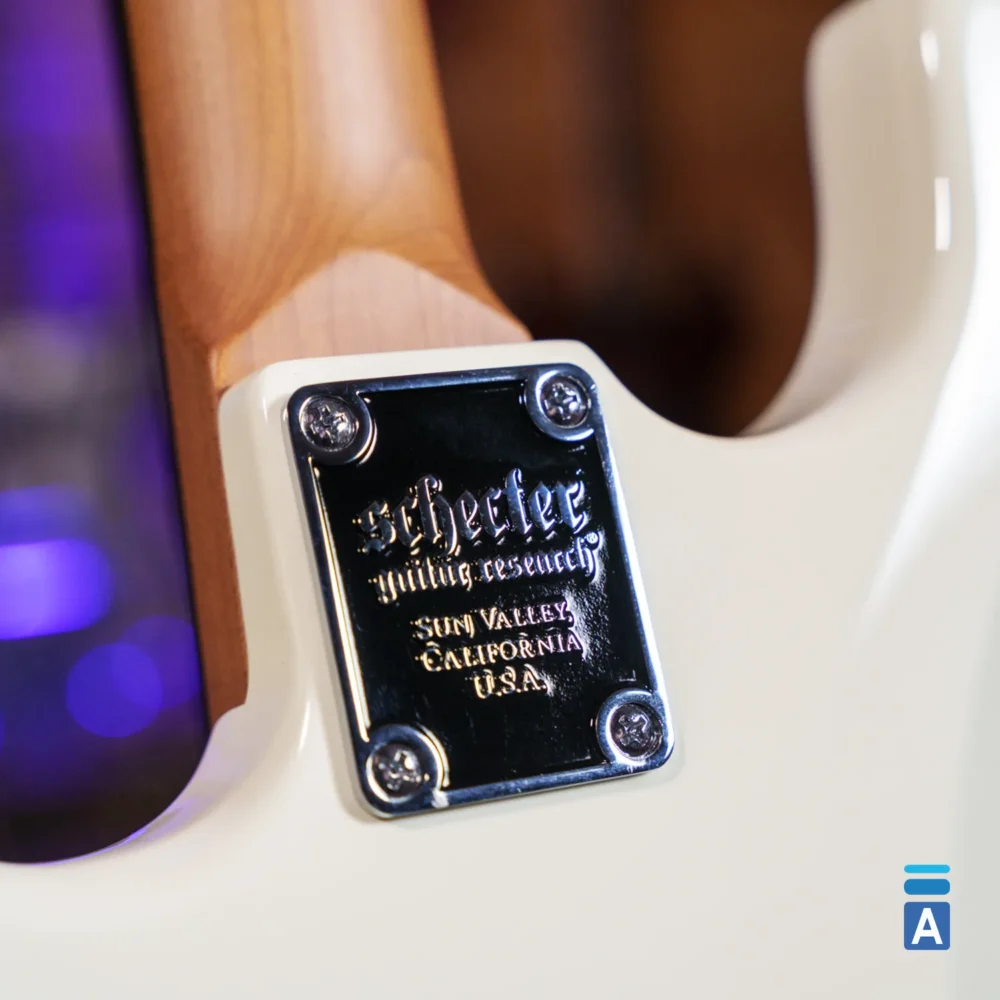 Schecter NICK JOHNSTON TRADITIONAL HSS Atomic Snow električna gitara ...